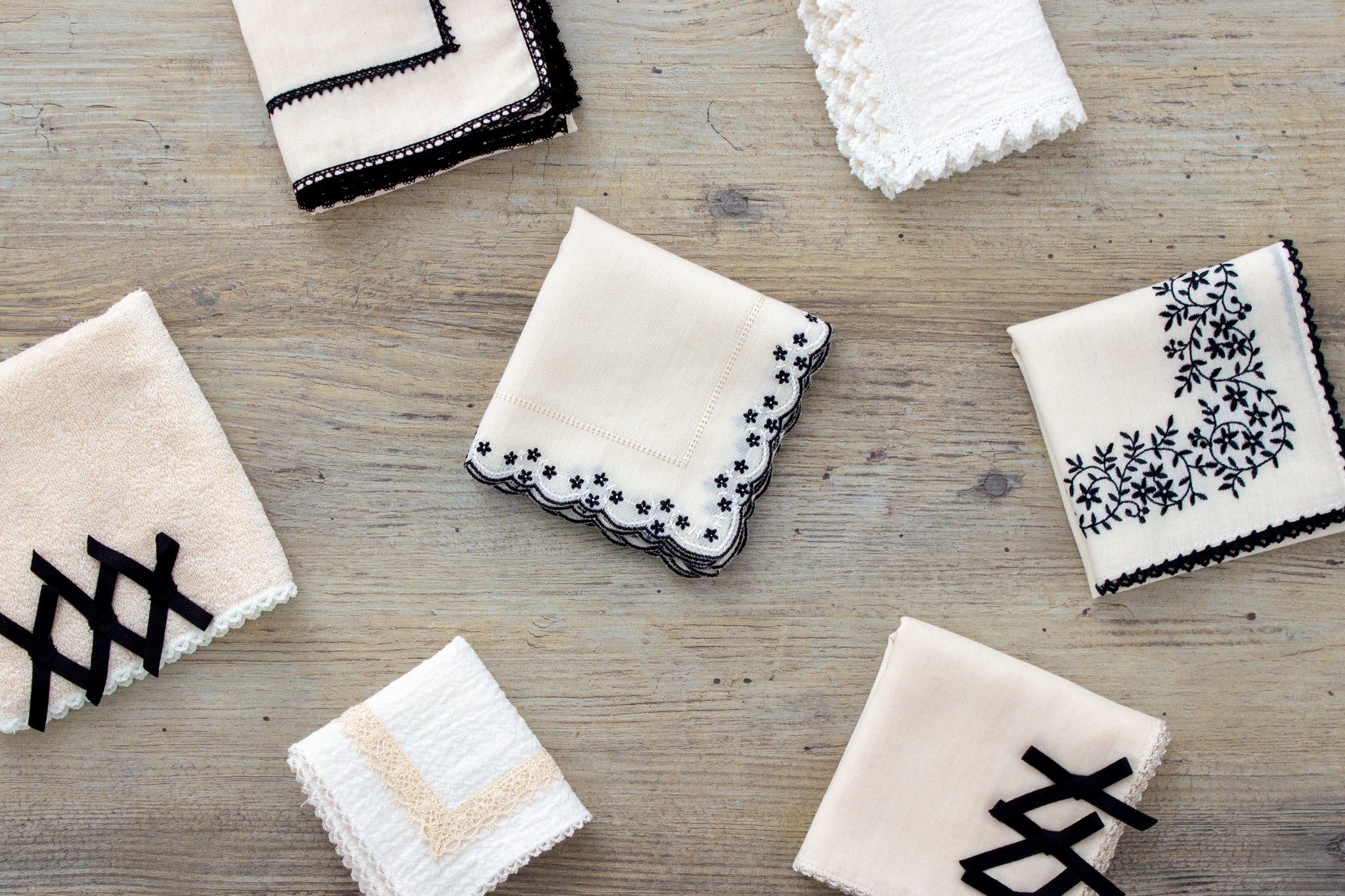 A new work appears in the organic cotton handkerchief